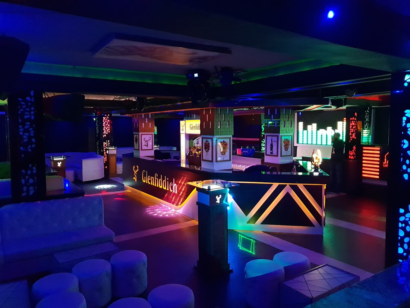 The 10 Best Lounges in Abuja, Nigeria - Flusio